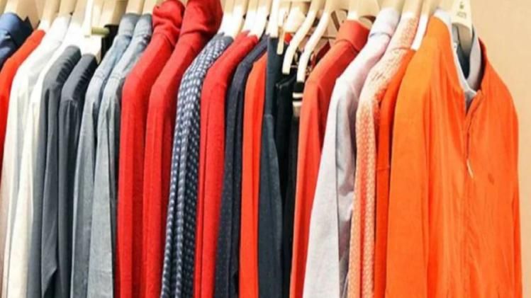 Negative Clothes: অর্থকষ্ট, সব কাজে বাধা পড়ছে! এই সমস্ত রঙের পোশাক ...