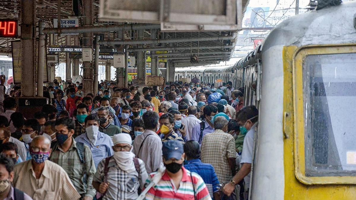 Sealdah Main Line Rail Block: শিয়ালদা মেন লাইনে সব ট্রেন বন্ধ, শোচনীয় ...