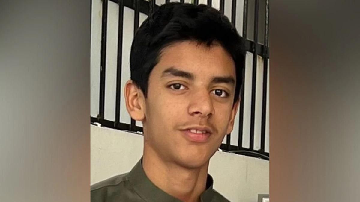 Class Ninth Student Died: কেমিস্ট্রির ক্লাস চলছিল, হঠাত্‍ হার্ট অ্যাটাক ...