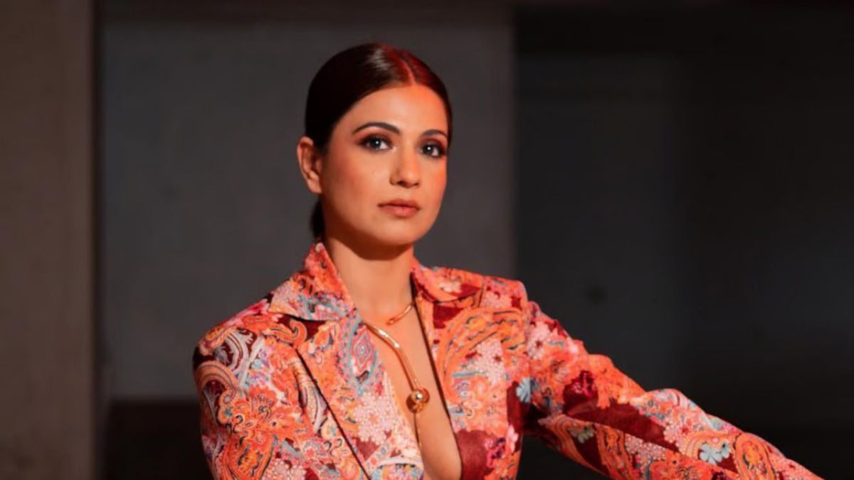 SBB: कुछ ऐसी है एक्ट्रेस आकांक्षा जुनेजा की लाइफस्टाइल, देखिए सास बहू और बेटियां - Saas Bahu ...