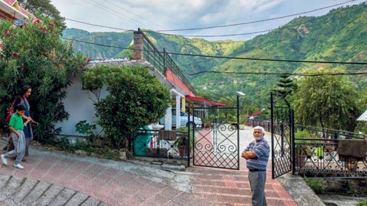 सफाईगीरीः साफ योजना - cleanest village bagore chak bandh small water ...