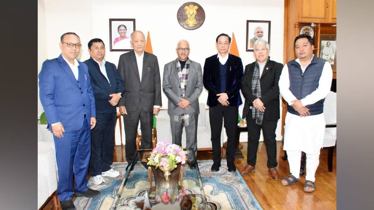 Manipur Congress - Manipur Congress leaders meet Governor, seek lasting ...
