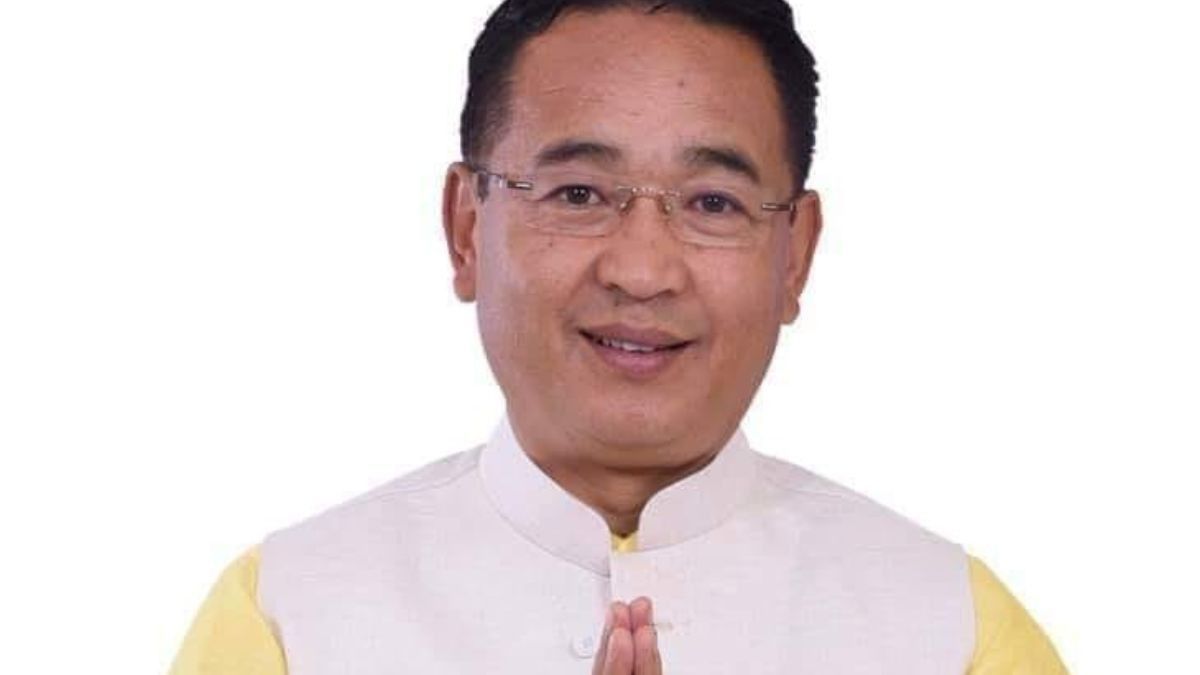 Sikkim CM turns 57, receives wishes from across Northeast - Sikkim CM turns 57, receives wishes ...
