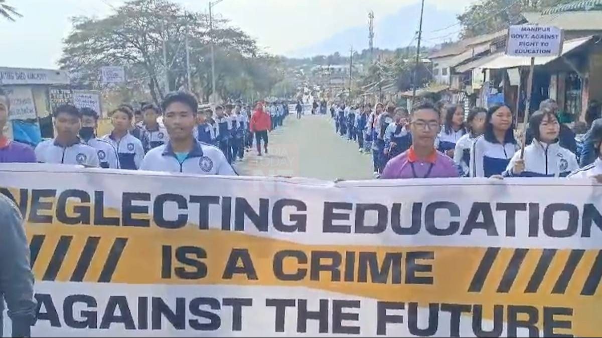 Manipur: Kuki students rally against education officials' suspension ...
