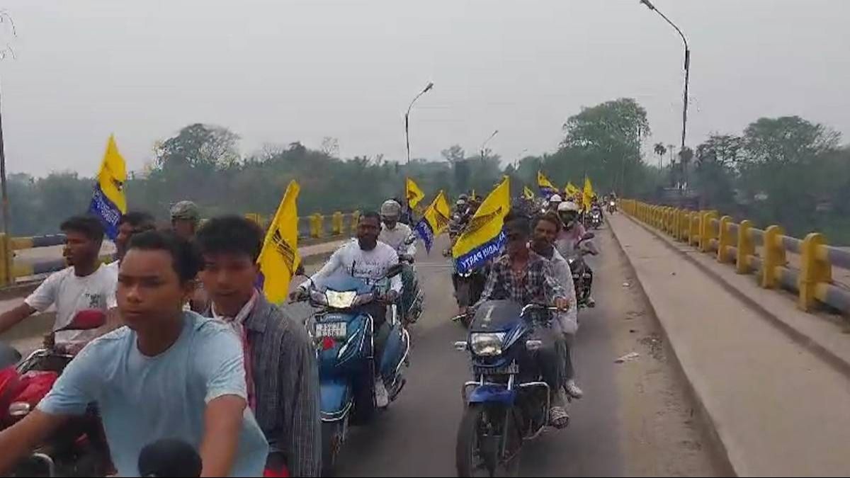 Assam: AAP campaign with grand motorcycle rally ahead of Lok Sabha ...