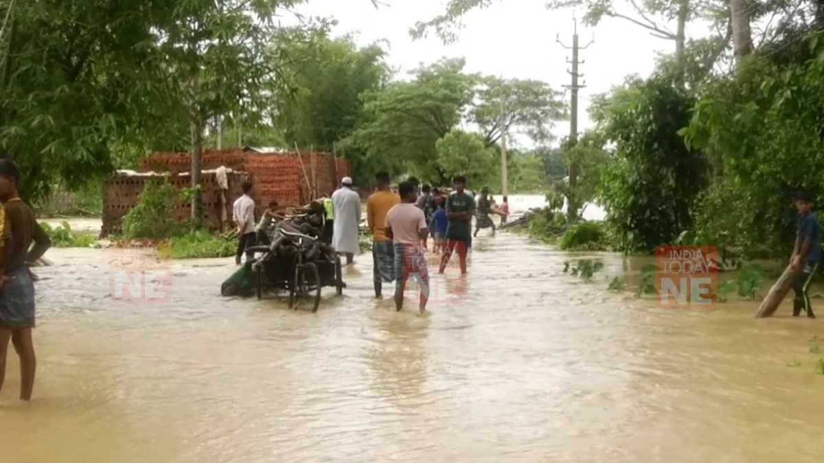 Assam: Flooding in Hailakandi submerges 30 villages due to embankment ...