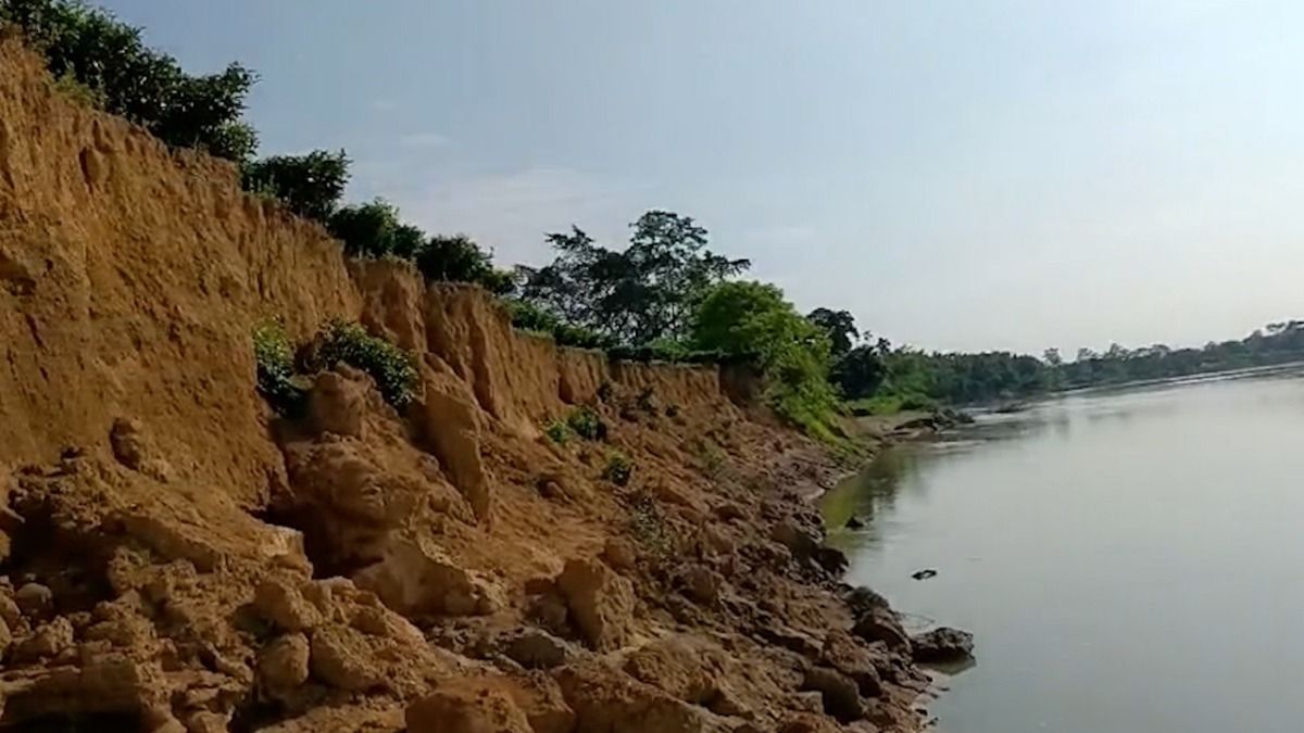 Assam: Severe erosion of Burhidihing river threatens villages in Margherita constituency