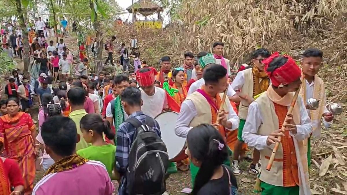 Assam: Baokhungri Festival draws over one lakh devotees in grand ...