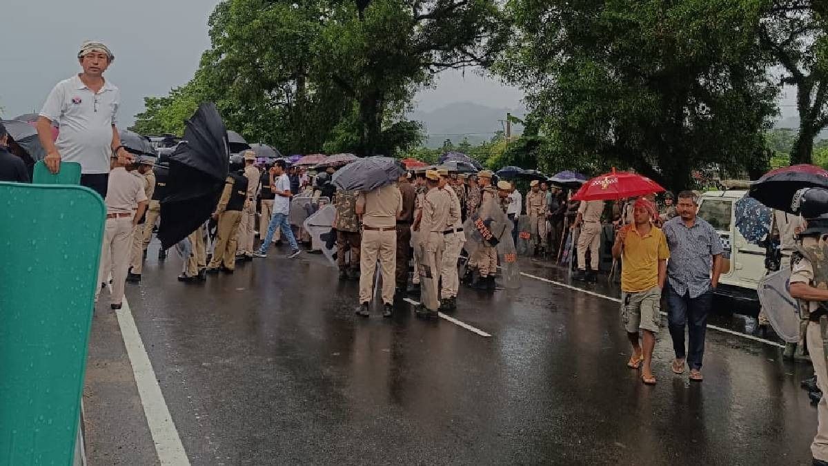 Arunachal: TMPK launches blockade in Jonai over brutal killing of Mising youth in state