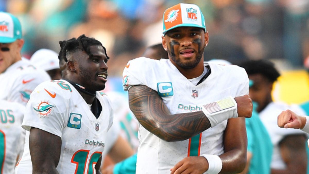 Tyreek Hill apologizes to Tua Tagovailoa - Tyreek Hill apologizes to Miami Dolphins' QB Tua ...