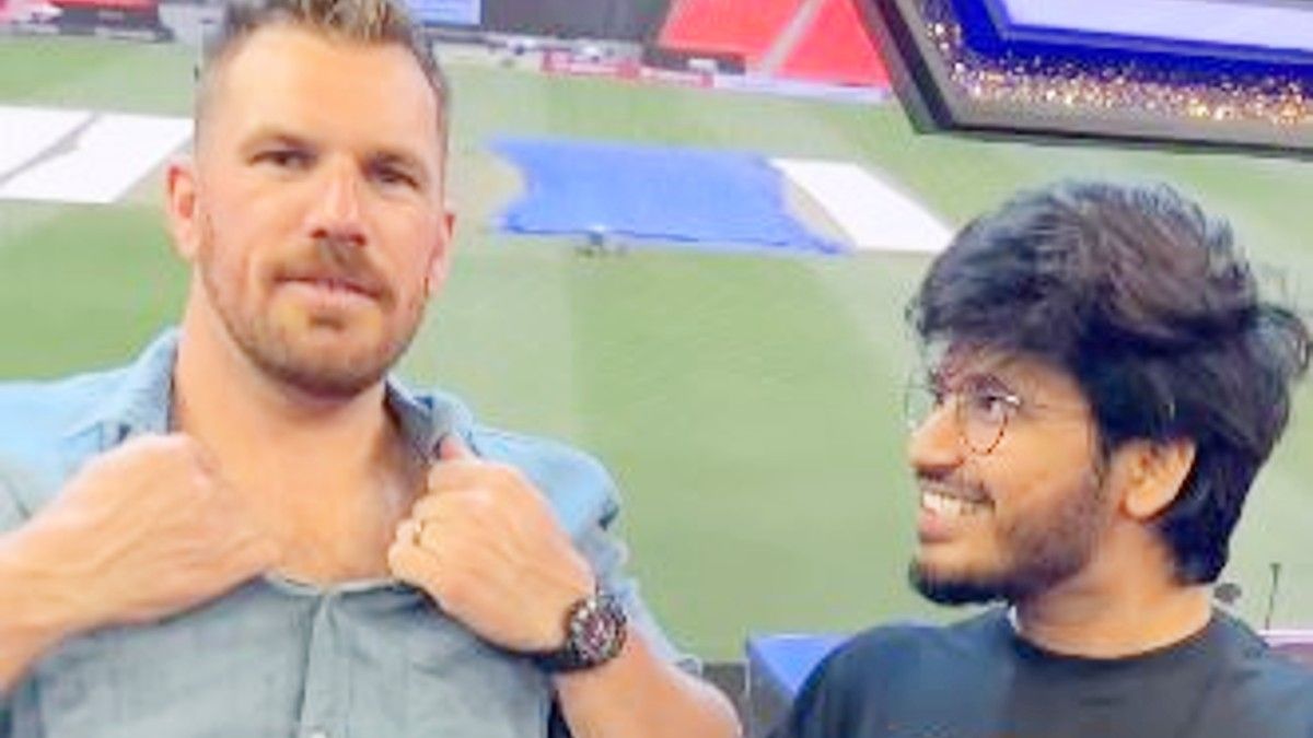 'सीना चीर के दिखाएं', ऑस्ट्रेलियाई दिग्गज ने भोजपुरी में लड़की को किया ...