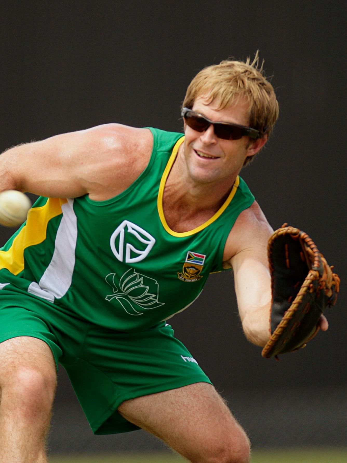 Iconic catches of Jonty Rhodes