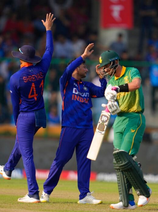 Sub-100 ODI scores vs IND