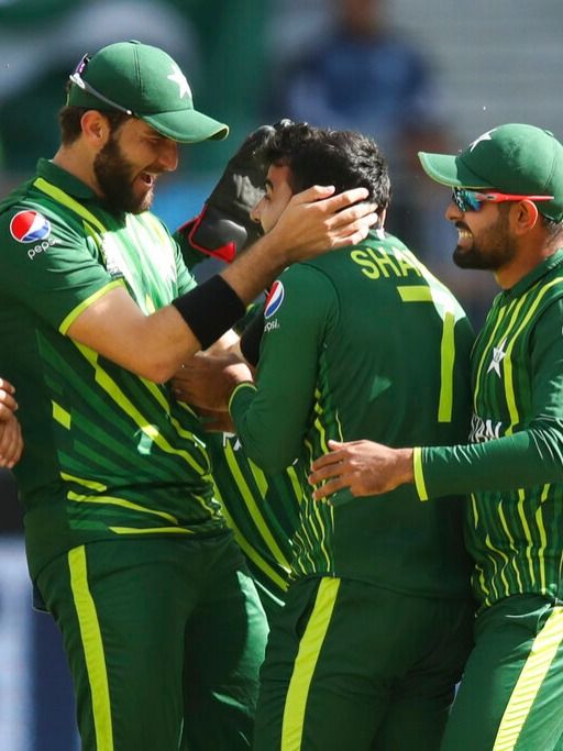T20 WC: Pakistan win 1st T20I in Australia