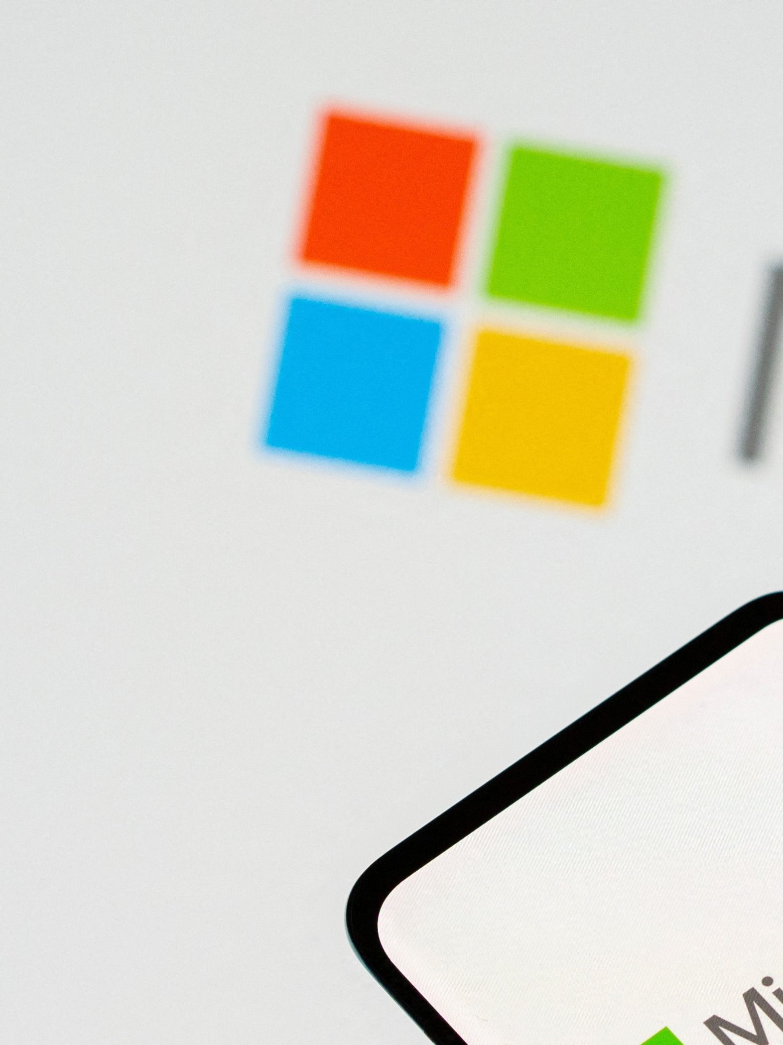 Microsoft cuts 10000 jobs