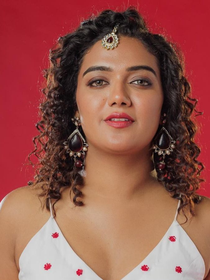 Mareena Michael looks bold in look