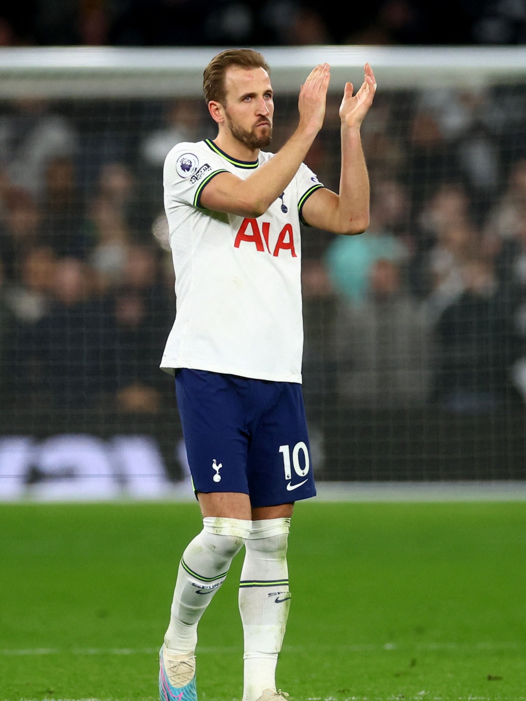 Kane becomes Spurs all-time top scorer