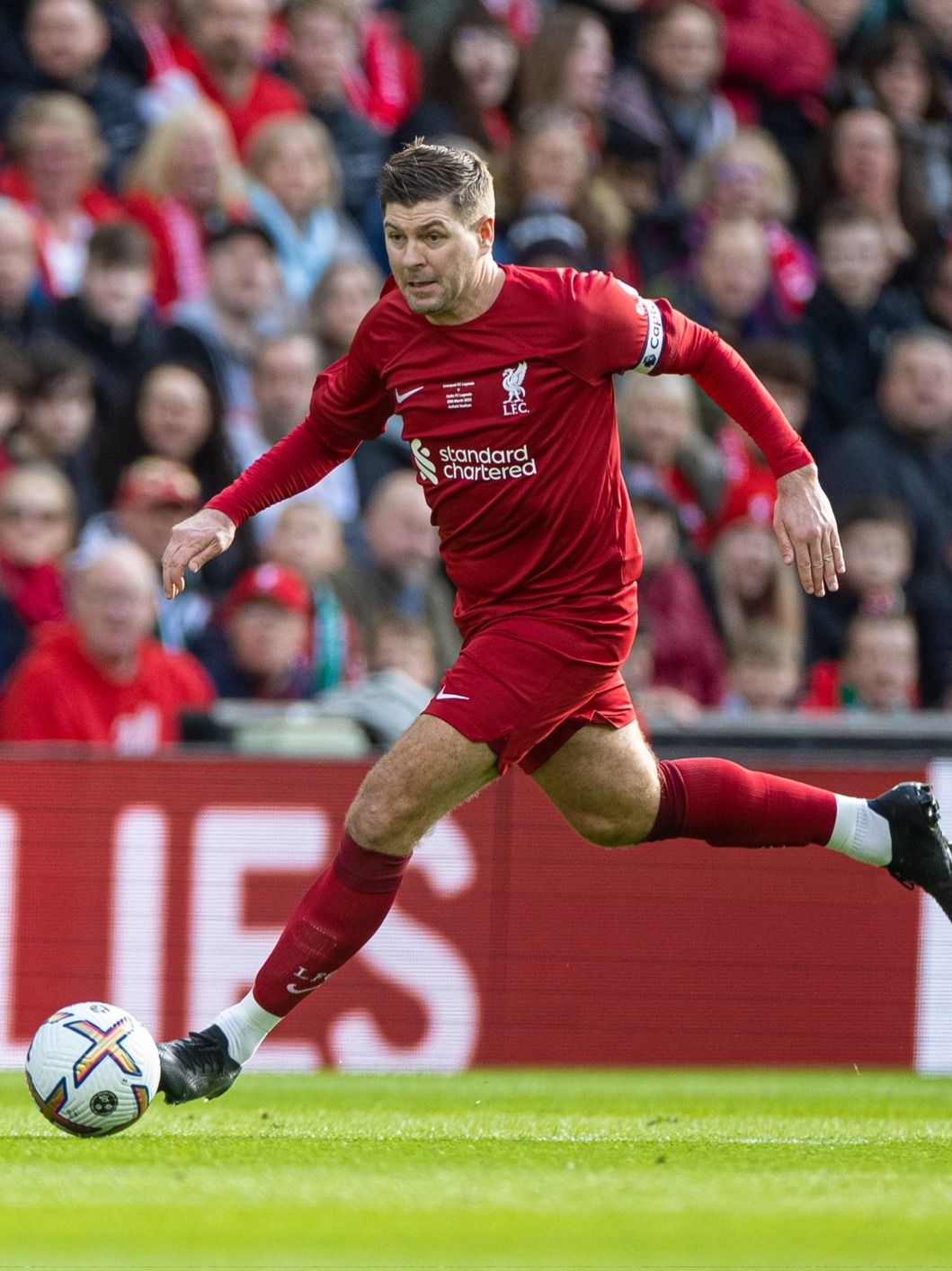Steven Gerrard rewinds clock at Liverpool