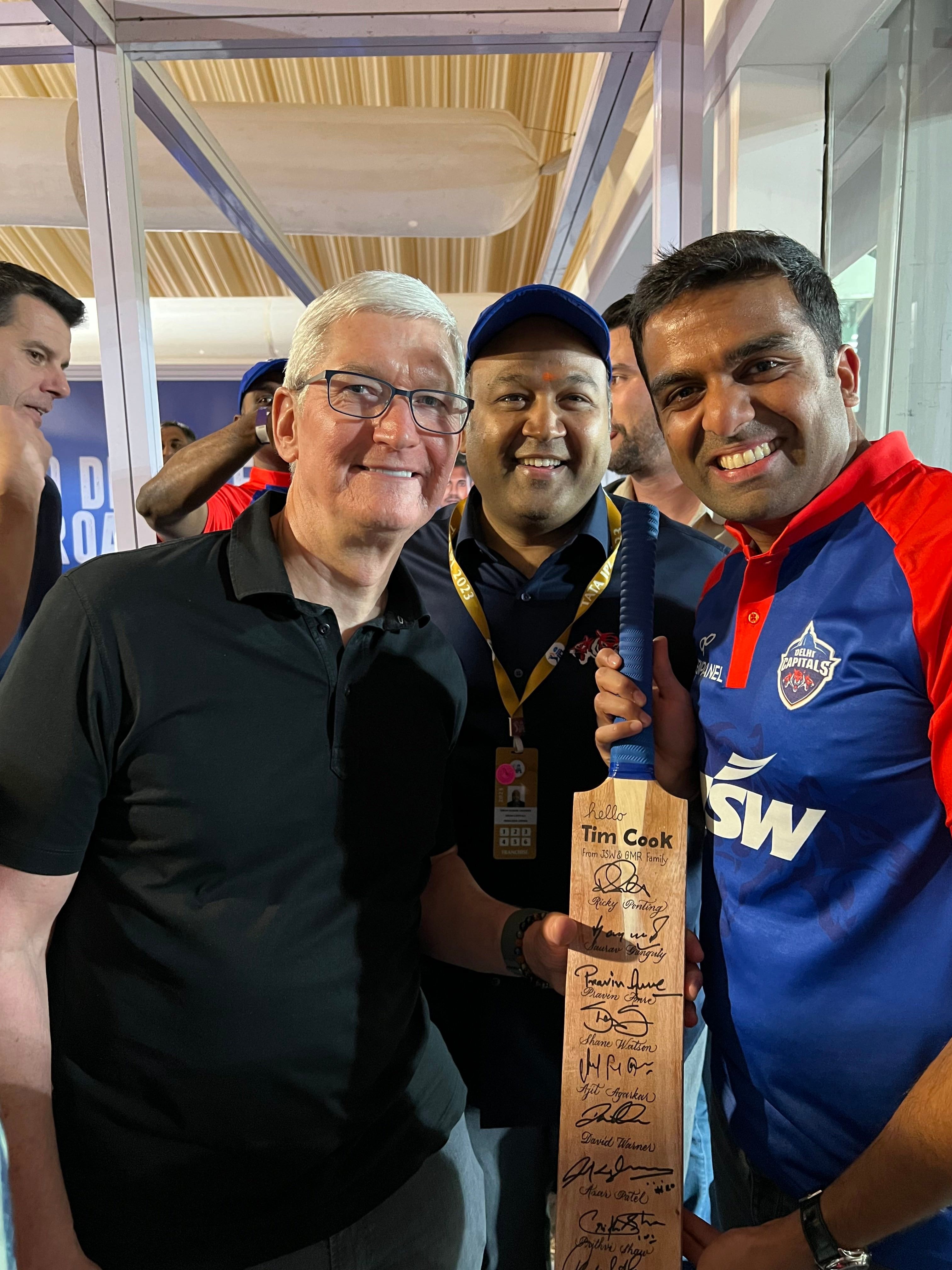 Tim Cook enjoys IPL match with DC owners
