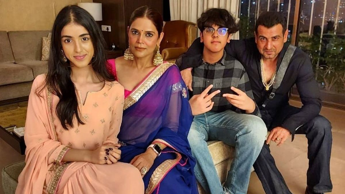 इतनी बड़ी हो गई है टीवी के मिस्टर बजाज की बेटी, देखकर फैंस हुए हैरान ...