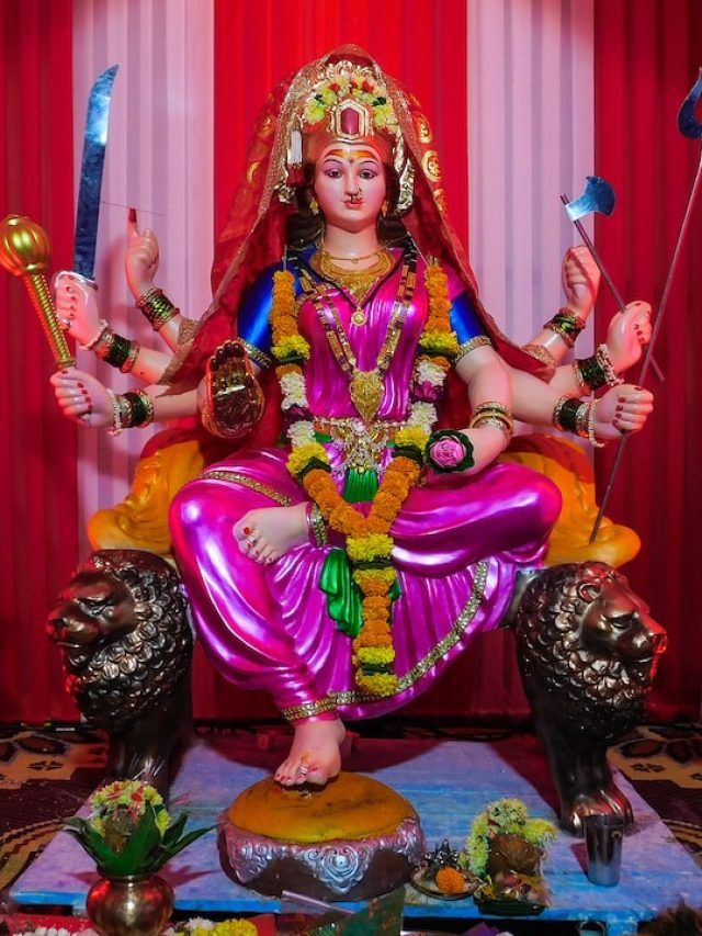 7 Things To Keep In Puja Room For Good Luck