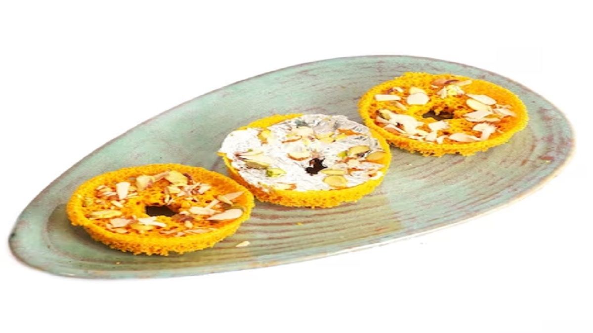 क्या आपने खाया 'छोटू घेवर'? बनाने में आसान स्वाद में है लाजवाब - Ghevar ...