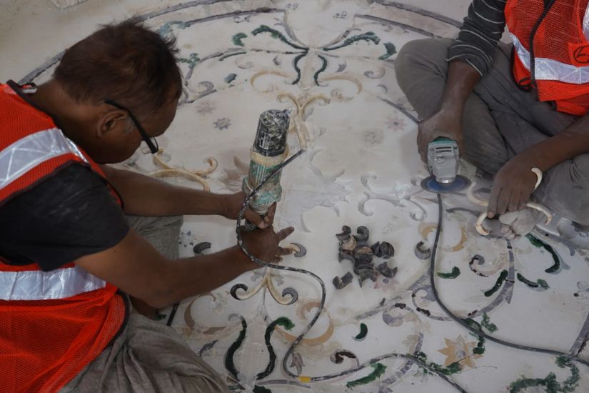 फर्श पर नक्काशी और भव्य द्वार...राम मंदिर निर्माण की नई तस्वीरें आईं ...