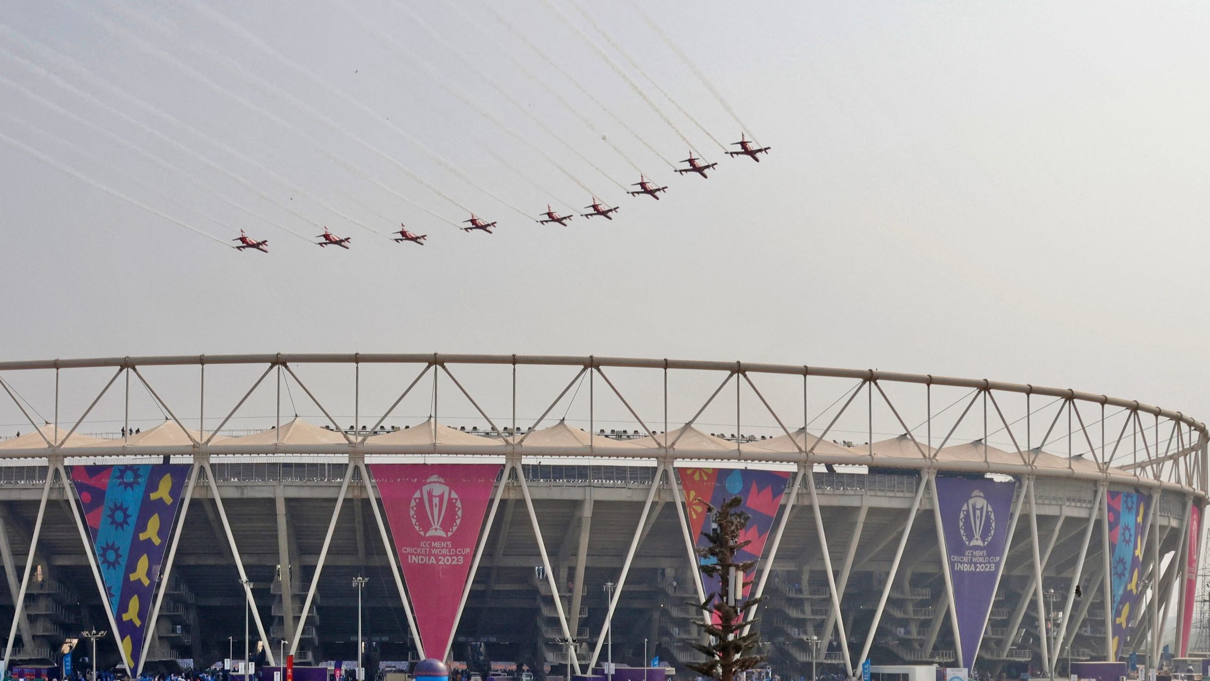 World Cup 2023: Air show thrills fans ahead of IND vs AUS summit clash