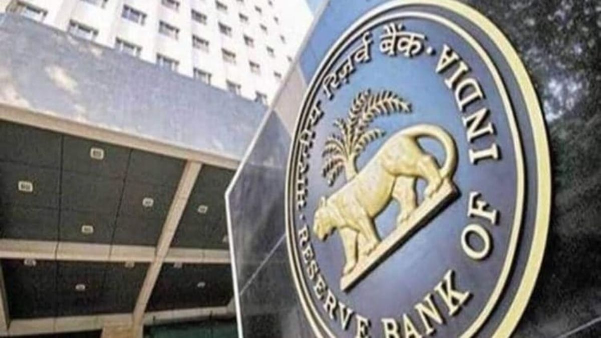 फिर चर्चा में 2000 के नोट, जानिए अब क्या आई है खबर - Rbi update over rs ...