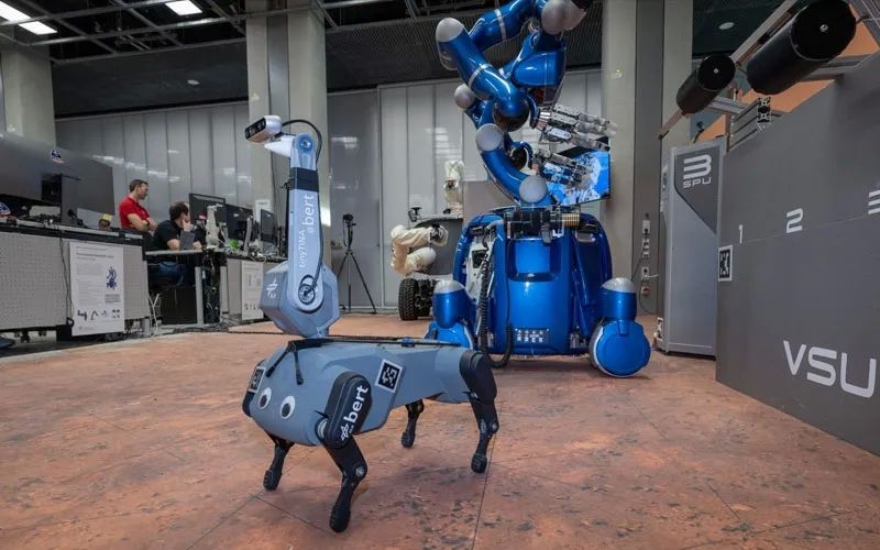 Forget Humans! This 'Dog like Robot' is being trained to explore Moon ...