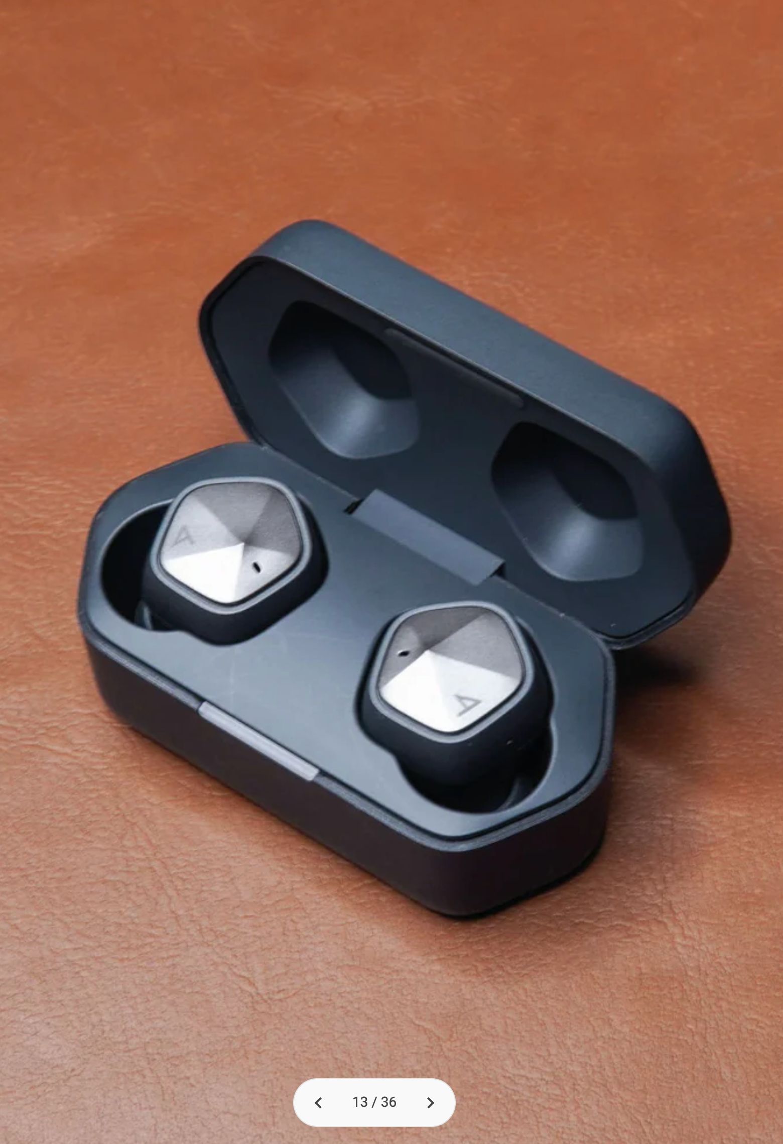 Astell&Kern - AK UW100MKII earbuds: Premium design meets sonic excellence