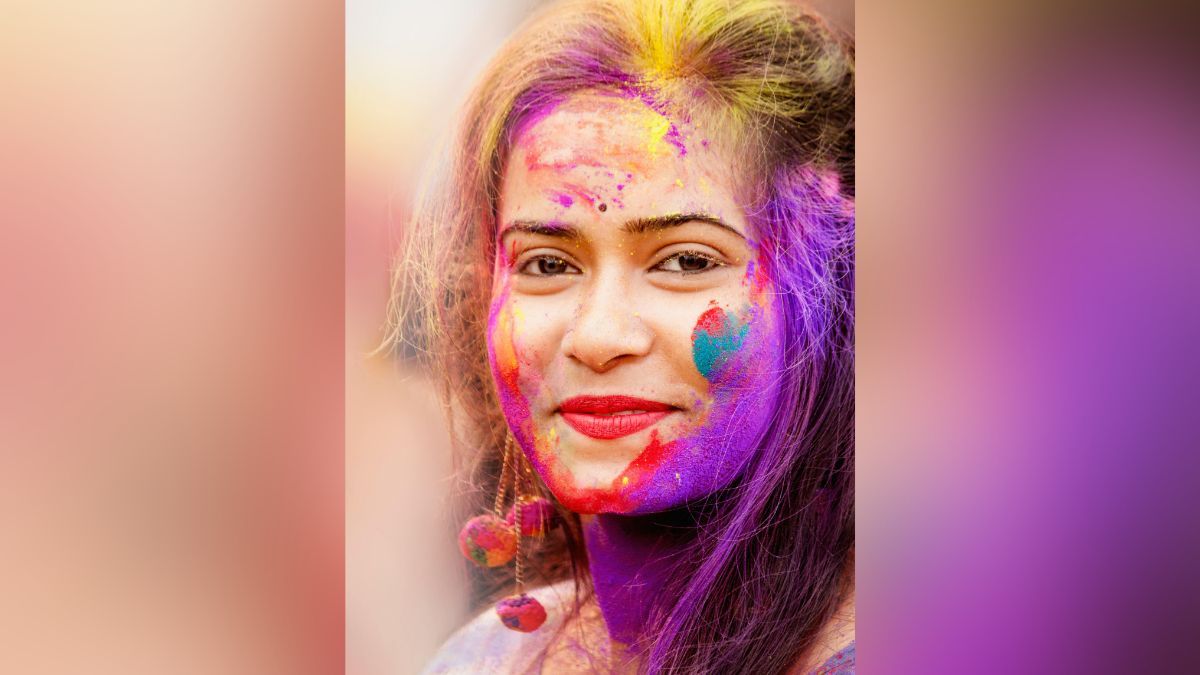 होली पर शायरी के रंग... दिल में उतर जाएंगे ये चुनिंदा खूबसूरत शेर ...