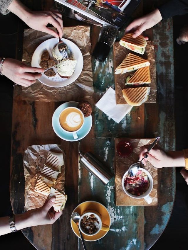 Here's How To Gently Decline Food or Drink