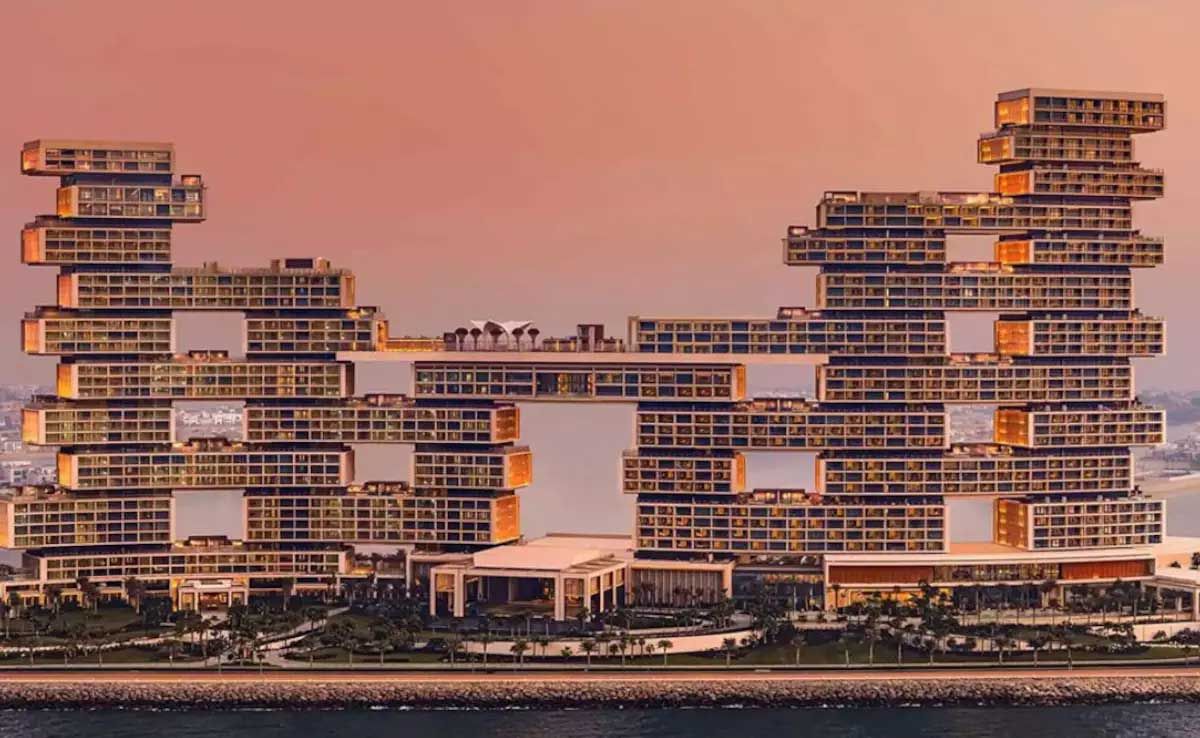 90 meters up: The pool that gives you the best view in Dubai